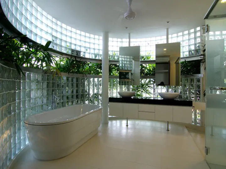 Kite Roof House - Jalan Merlimau 24 | Aamer Architects