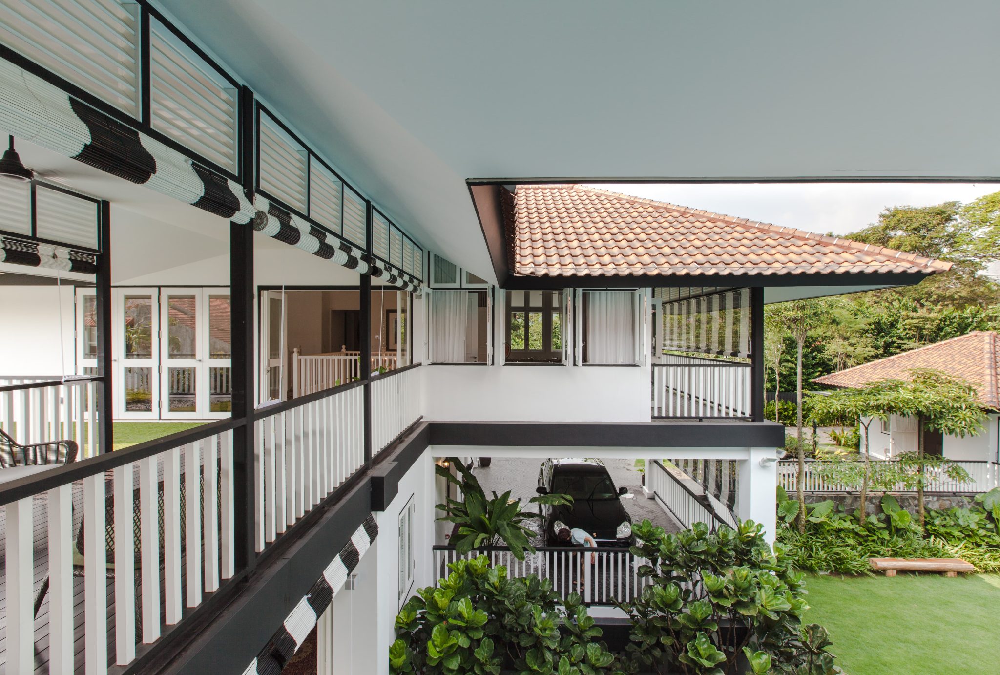 David's B & W - Maryland Drive 45 | Aamer Architects